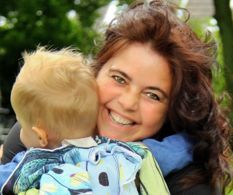 10 Facts about Renate - Shopaholiek